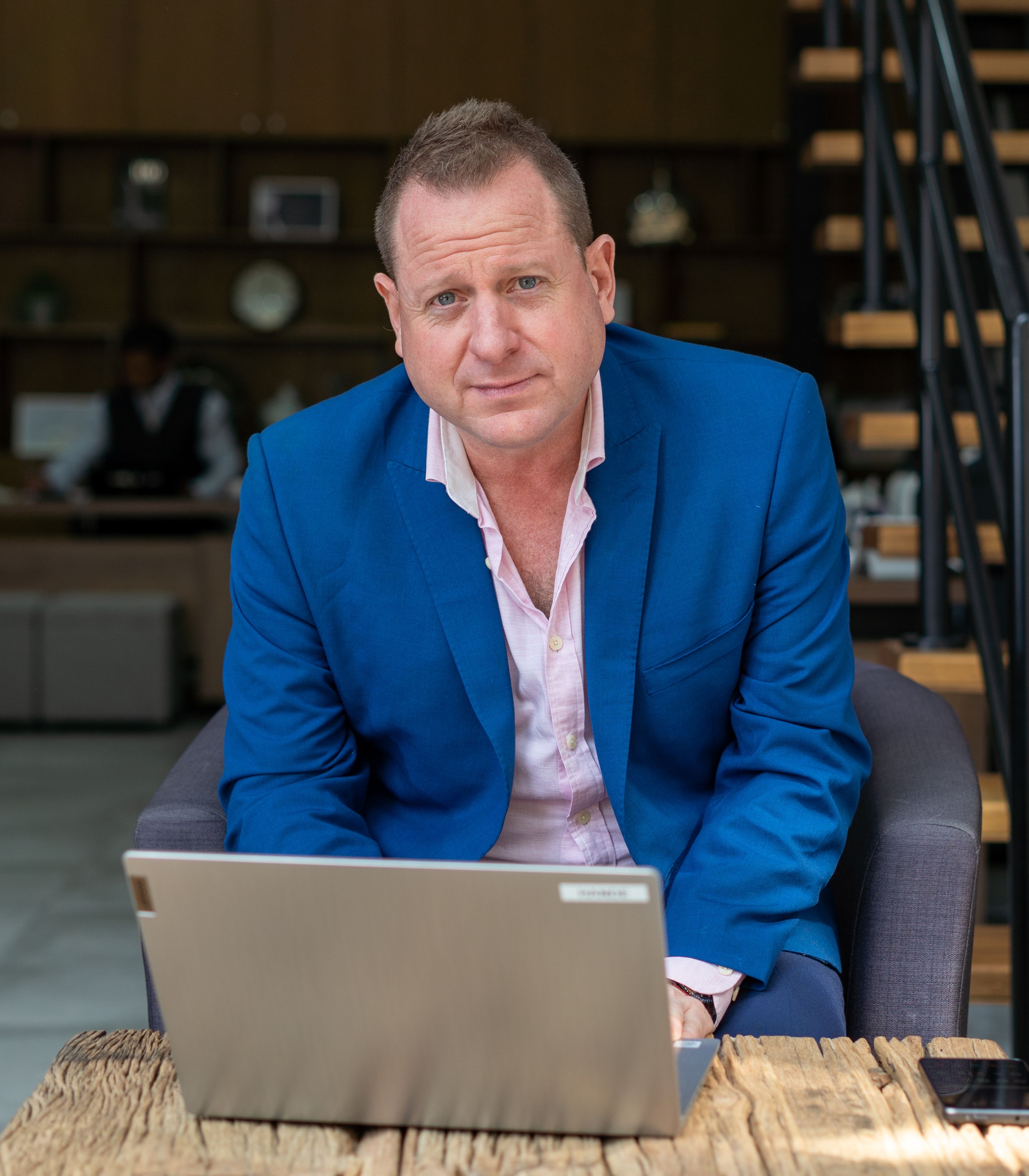 Andy Bush Client Manager | Exclusive Links