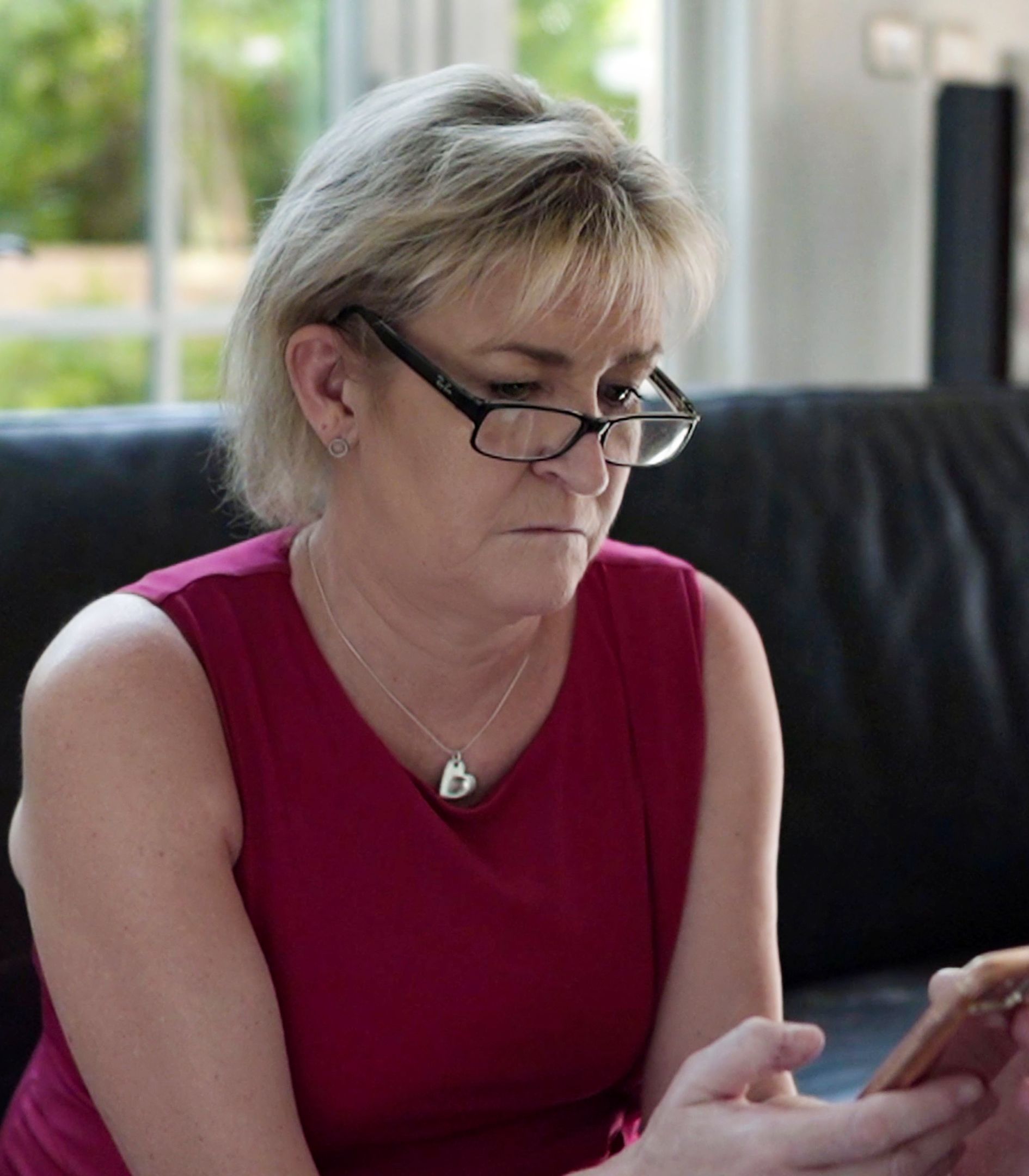 Lisa Mackenzie Senior Client Manager | Exclusive Links